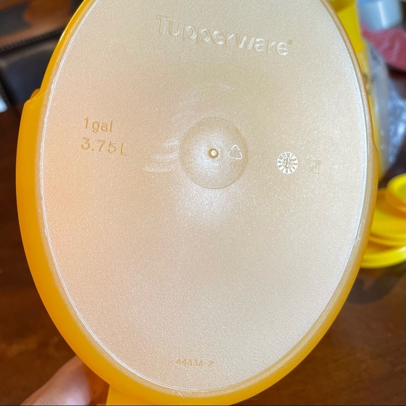 Tupperware | Dining | Tupperware Pitcher And Tumblers Set | Poshmark